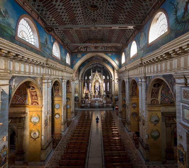 Quito, Ecuador: 13 Fascinating Facts & Info