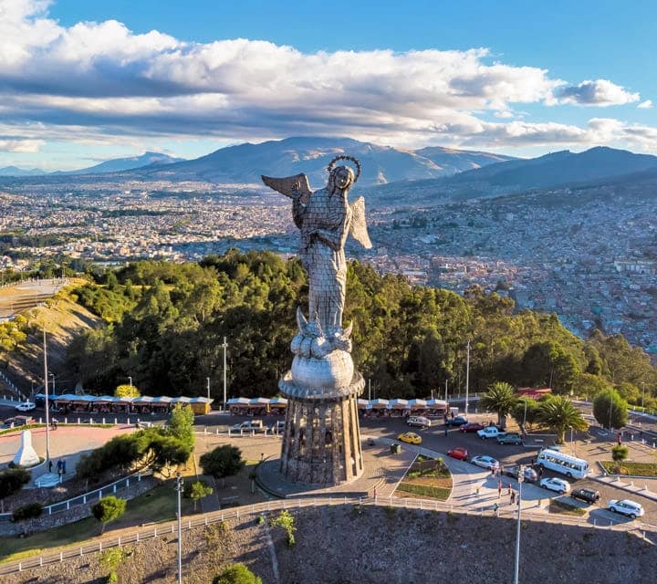Quito, Ecuador: 13 Fascinating Facts & Info